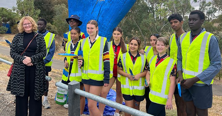 Blakeview Students Give Gawler a Blue Tree | Trinity College